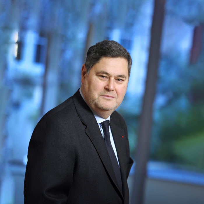 L’importance de Pierre François Veil dans la société française ...