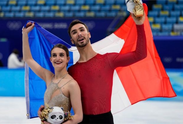 Gabriella Papadakis : L’Étoile de la Patinage Artistique – Populaction ...