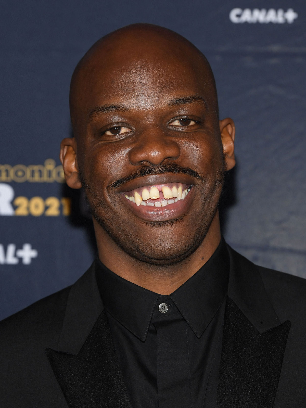 Jean-Pascal Zadi : L’Étoile Montante de la Cinématographie Française ...