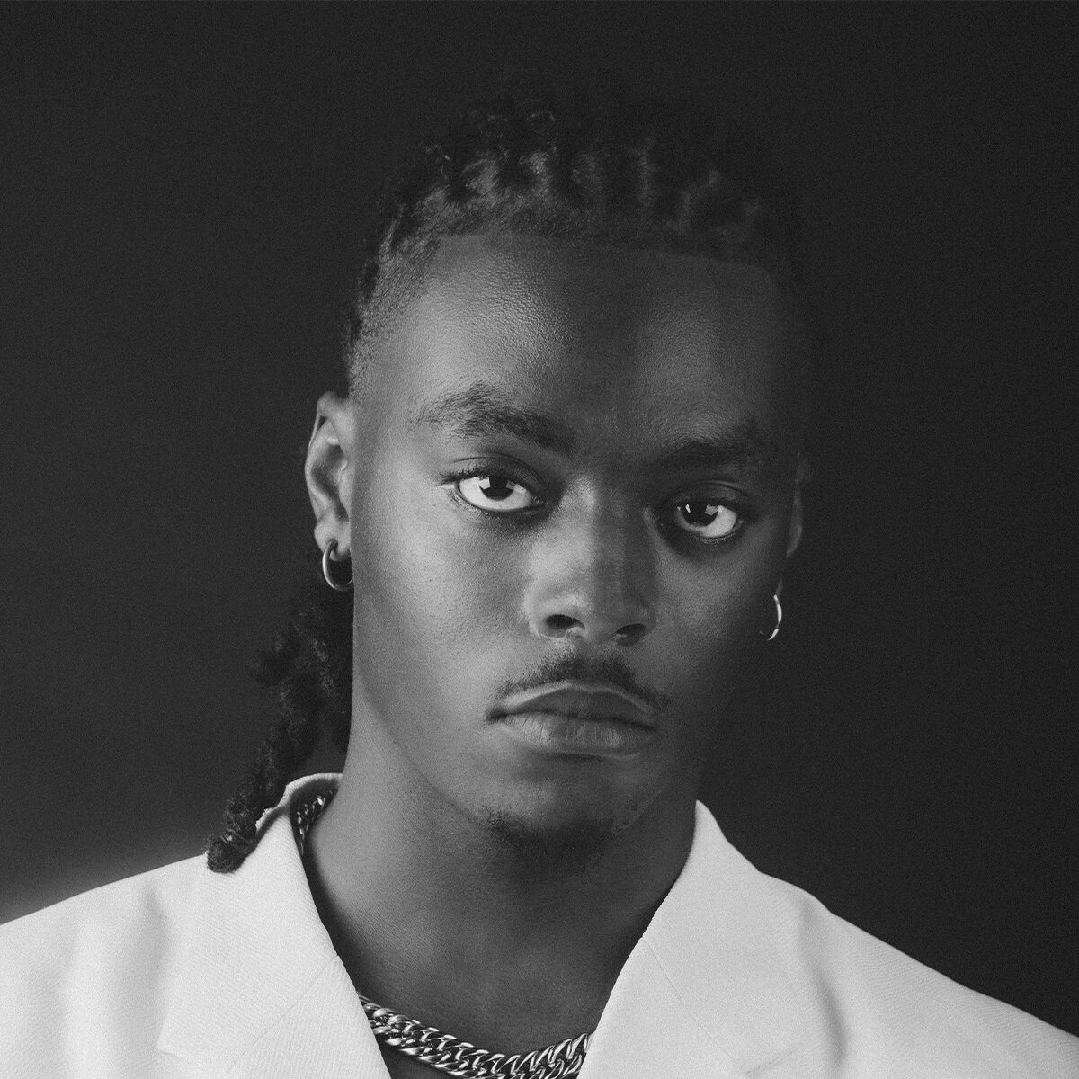 Koba Lad : Le phénomène du rap français – Populaction Actualités