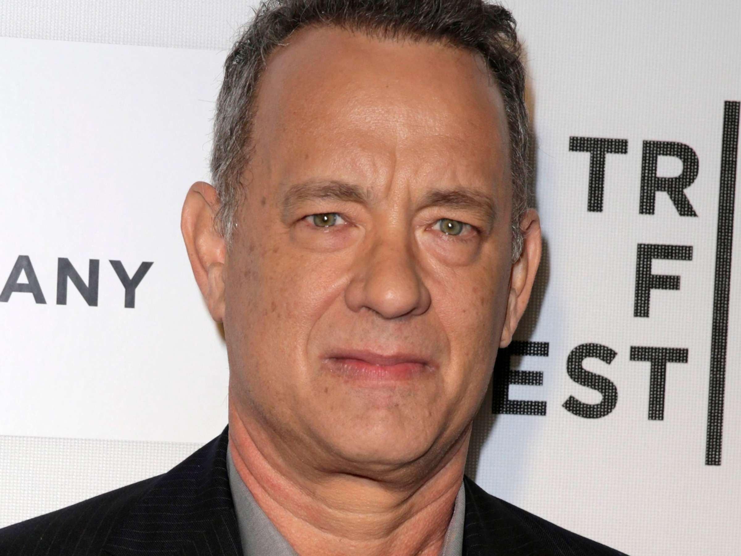 L’évolution de Tom Hanks : Une icône du cinéma – Populaction Actualités