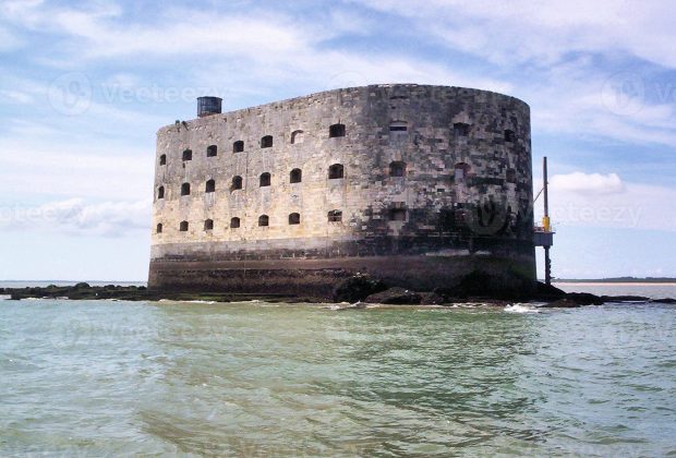 Fort Boyard : un symbole de défi et d’aventure en France – Populaction ...