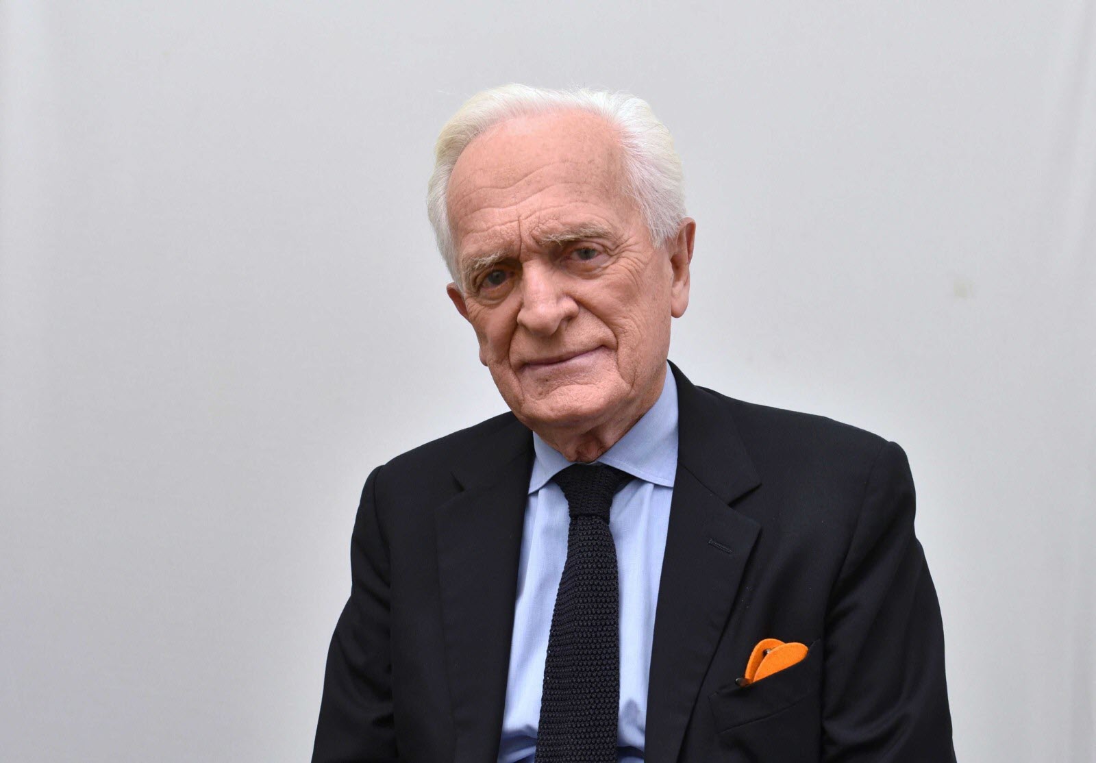 Philippe Labro : Un journaliste emblématique des médias français ...