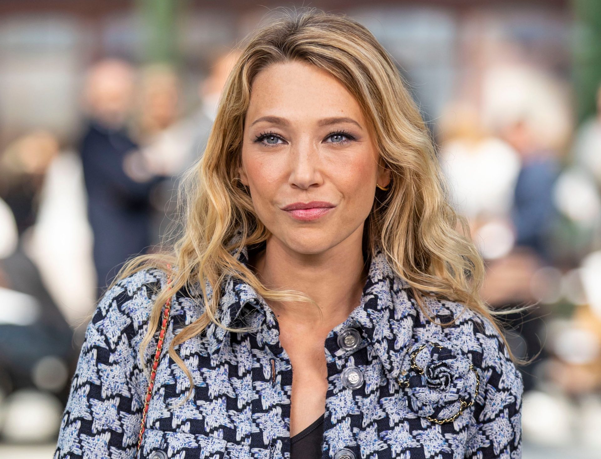 Laura Smet : Une carrière en pleine renaissance – Populaction Actualités