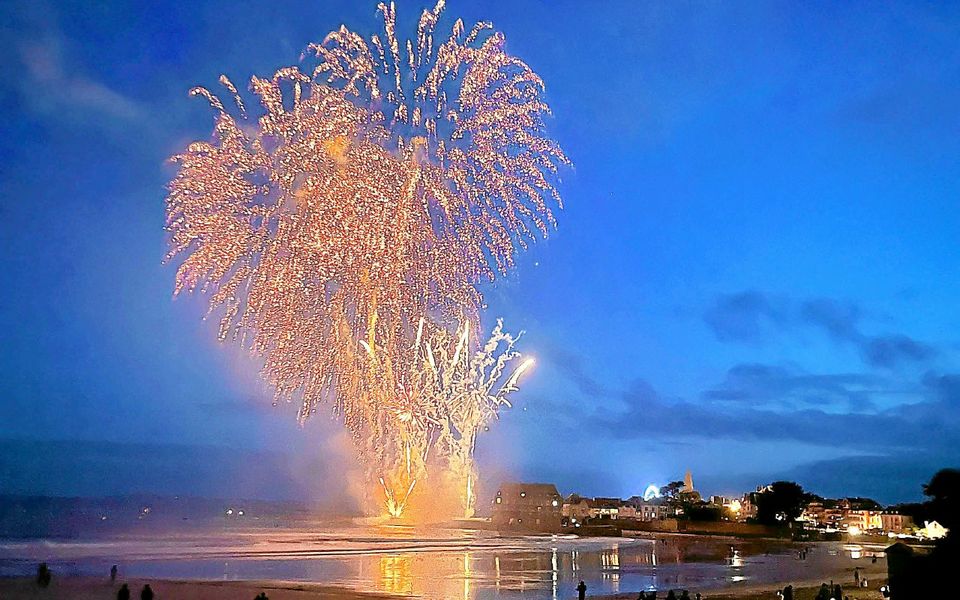 Le Feu d’Artifice de Lorient : Un Spectacle Estival Incontournable – Populaction Actualités